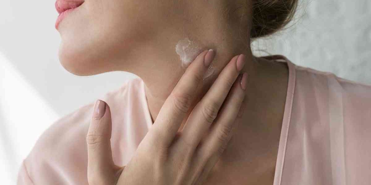 How to Get Rid of Turkey Neck: Unveil the Best Ways - Help Women