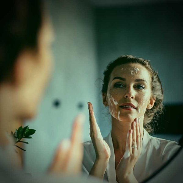 How to use Baking Soda as Face Scrub? – Help Women